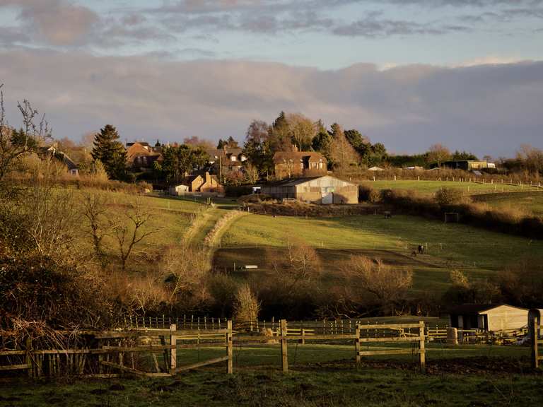 Top 10 Hikes and Walks around Offenham | Komoot