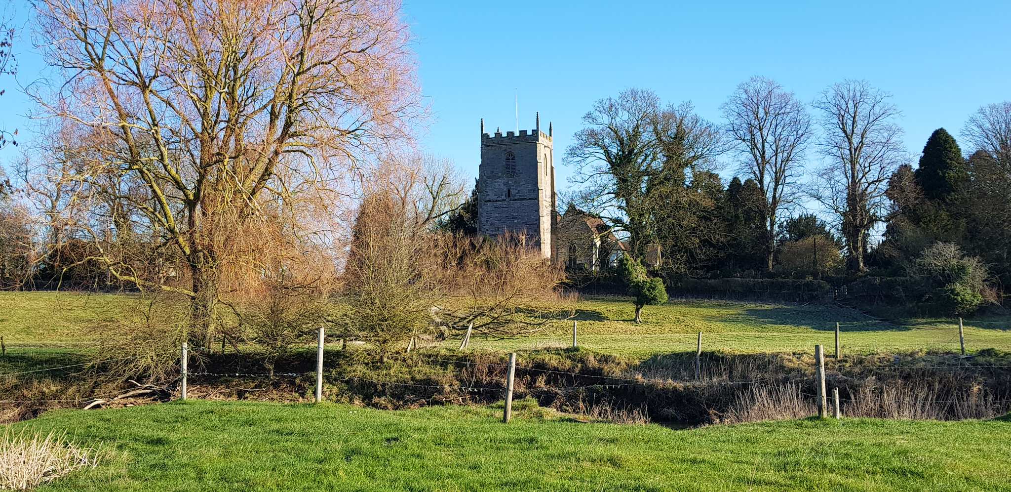 Top 12 Hikes and Walks around Studley | Komoot