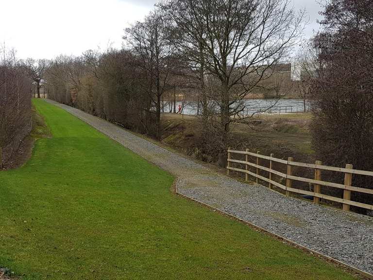 Attractions and Places To See around Baddesley Ensor CP - Top 20 | Komoot