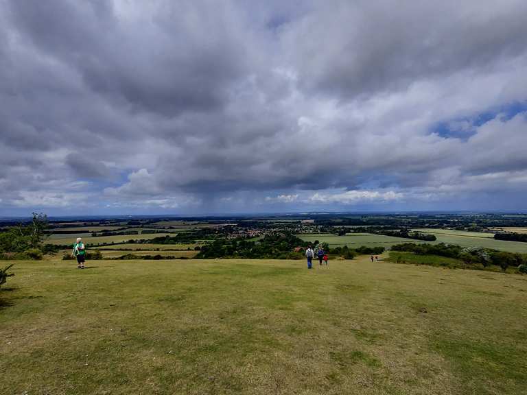Top 10 Hikes and Walks around Lewknor | Komoot