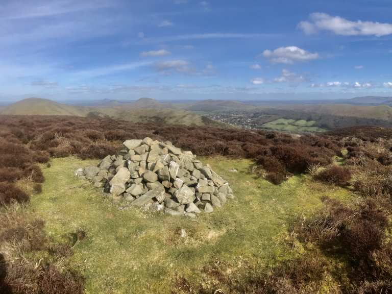 Top 6 Hikes and Walks around All Stretton | Komoot