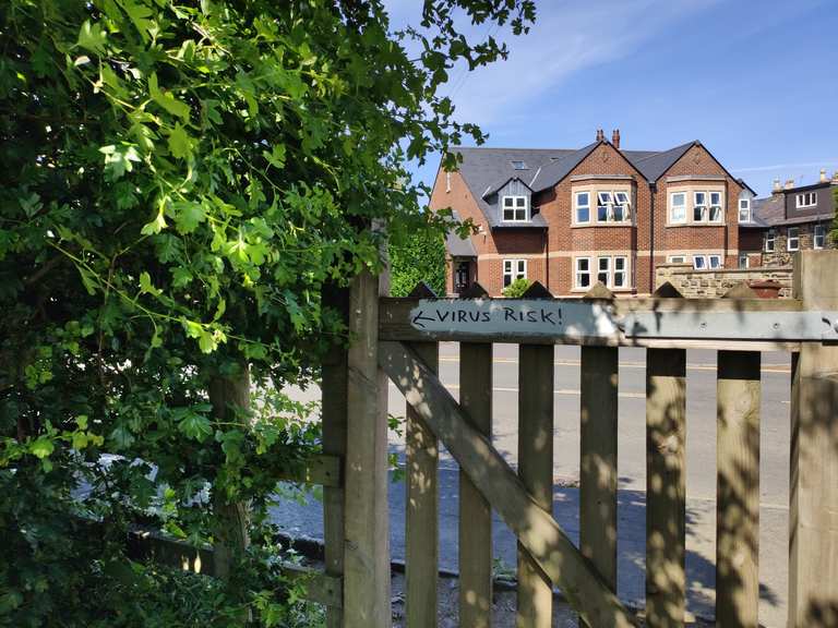 The best walks and hikes around Shadwell | Komoot