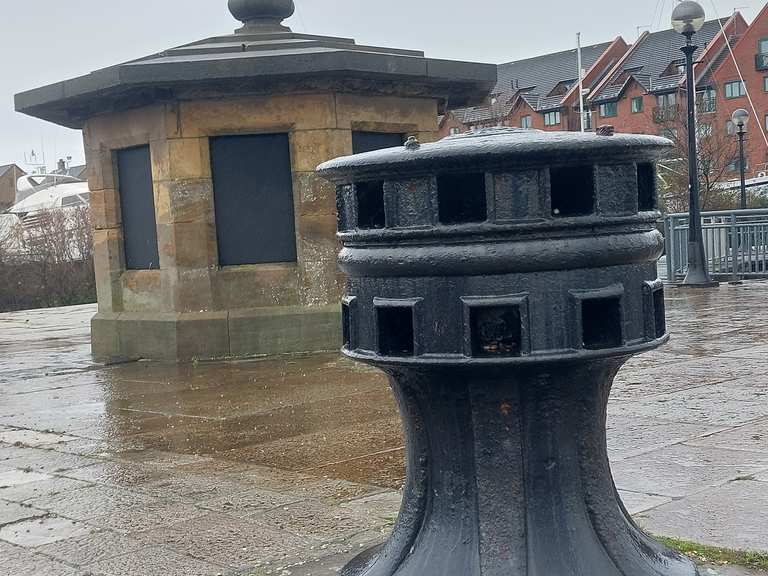 Otterspool Promenade Loop: Mersey Rd to Liverpool Marina via Southern ...