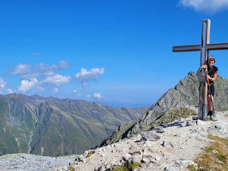 Stubaier Höhenweg Rundtour - Tag 3 - Zur Neuen Regensburger Hütte (T3 ...