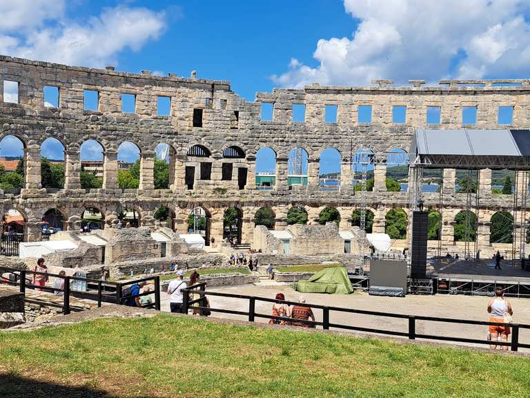 von Banjole über Pula (Arena) nach Fort Punta Cristo und zurück ...