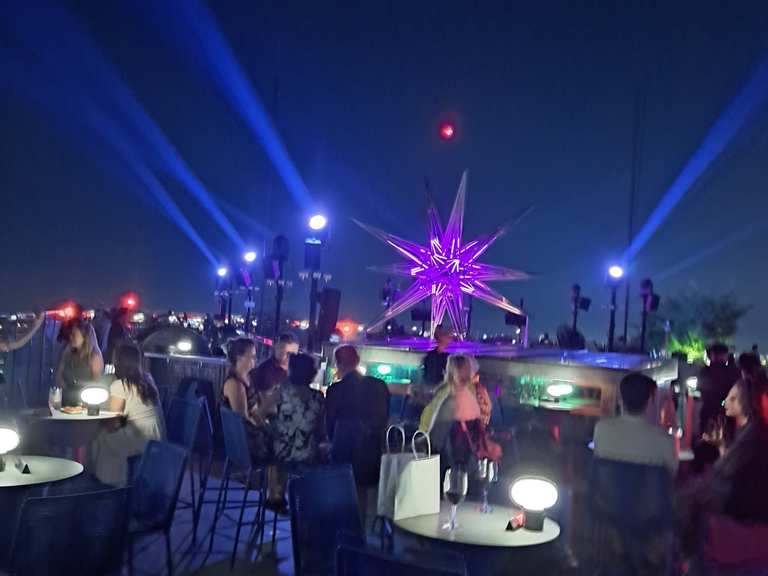 Höchste Bar Singapore Novabar | Tour | Komoot